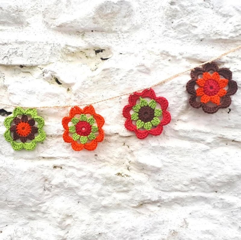 Crochet Flower Garland FREE Pattern - Annie Design Crochet