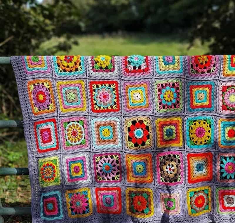 20 Eye-Catching Crochet Blanket Color Ideas for Your Next Project ...