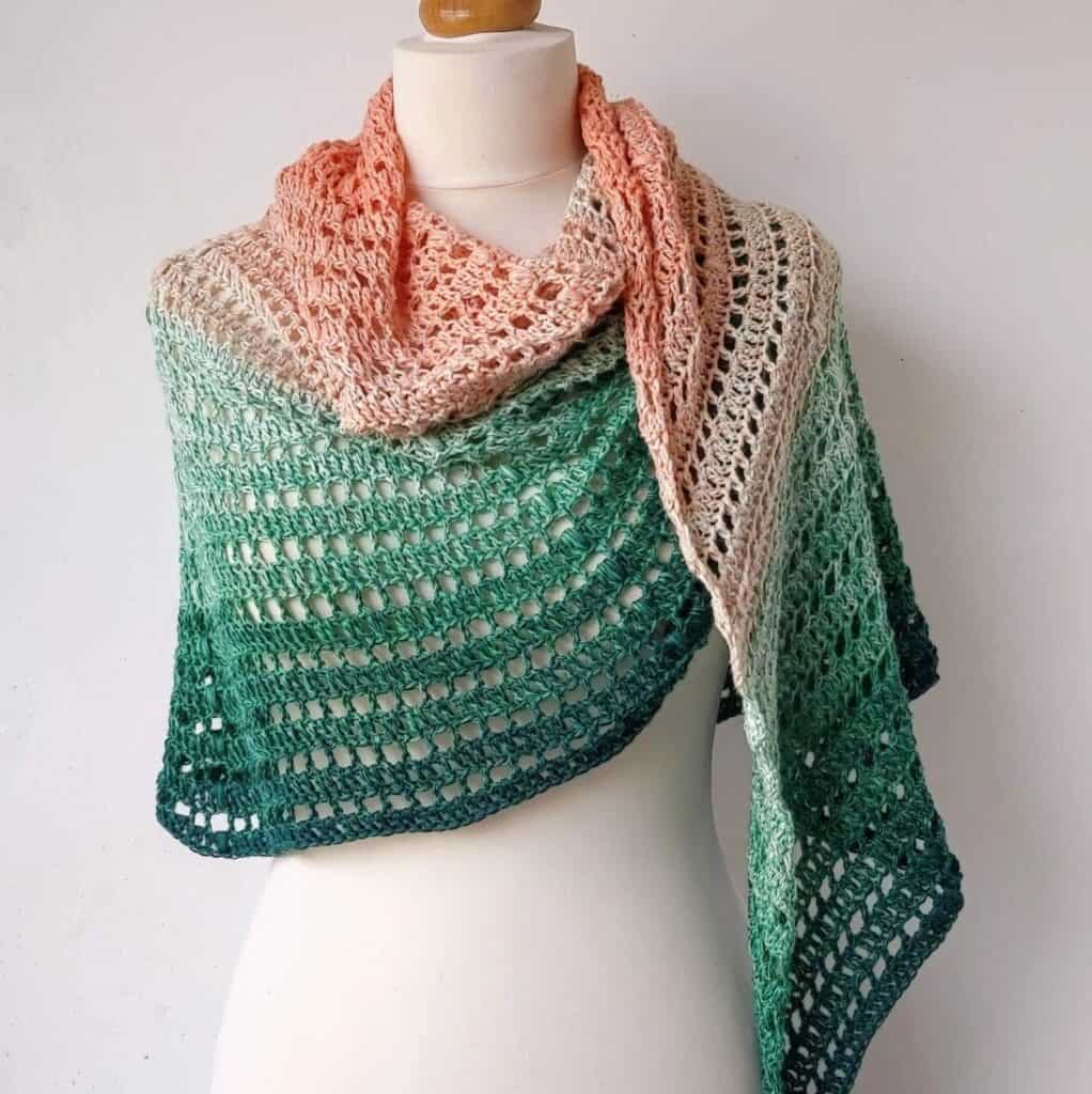 Shawls Archives - Page 2 of 4 - Annie Design Crochet
