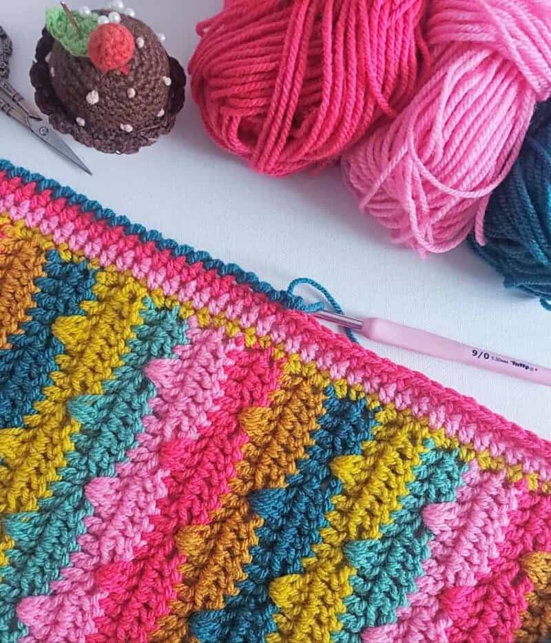 Scallop Shell Crochet Baby Blanket: Quick and Easy Crochet Pattern ...