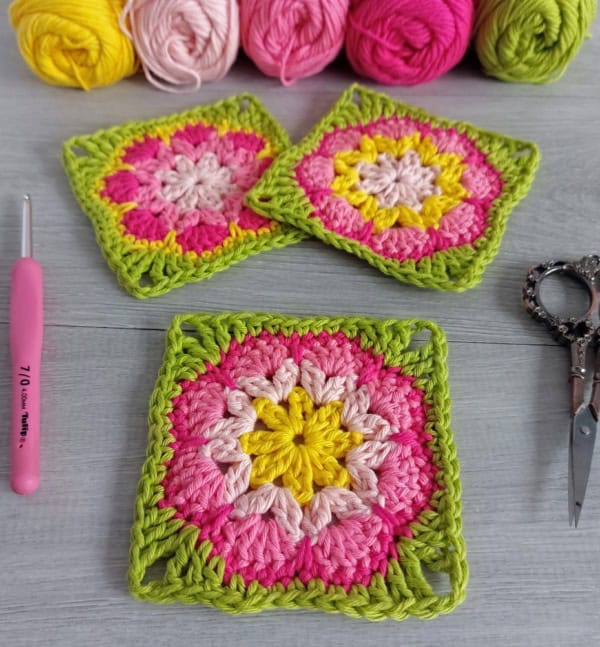 Crochet African Flower Granny Square (Free Pattern) - Annie Design Crochet
