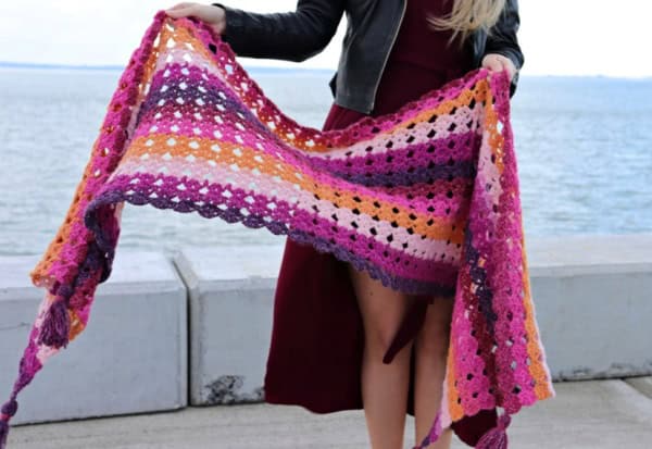 Easy Rectangular Crochet Shawl (Free Pattern) - Annie Design Crochet