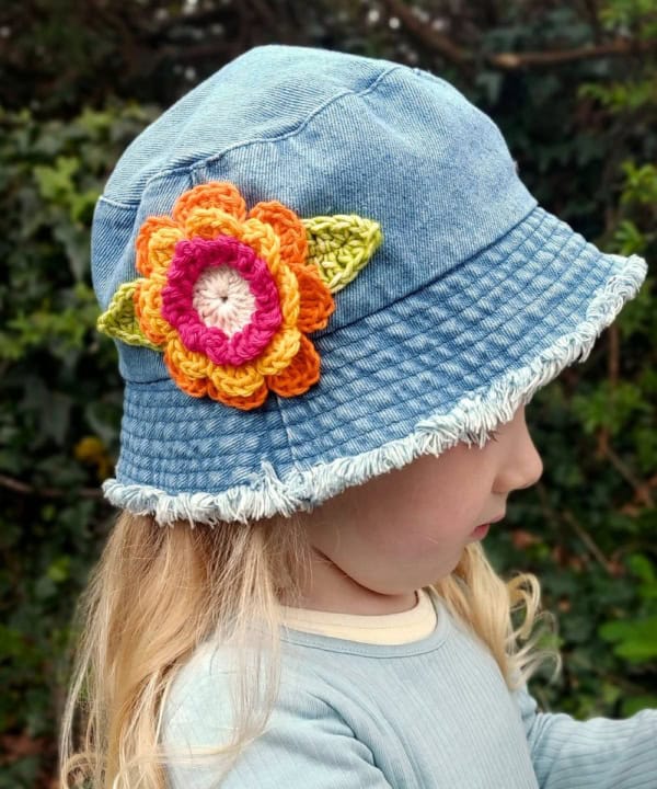 How to Crochet Flowers for a Hat (Free Pattern) - Annie Design Crochet
