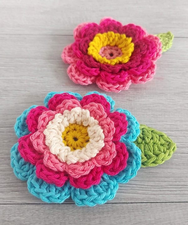 How to Crochet Flowers for a Hat (Free Pattern) - Annie Design Crochet