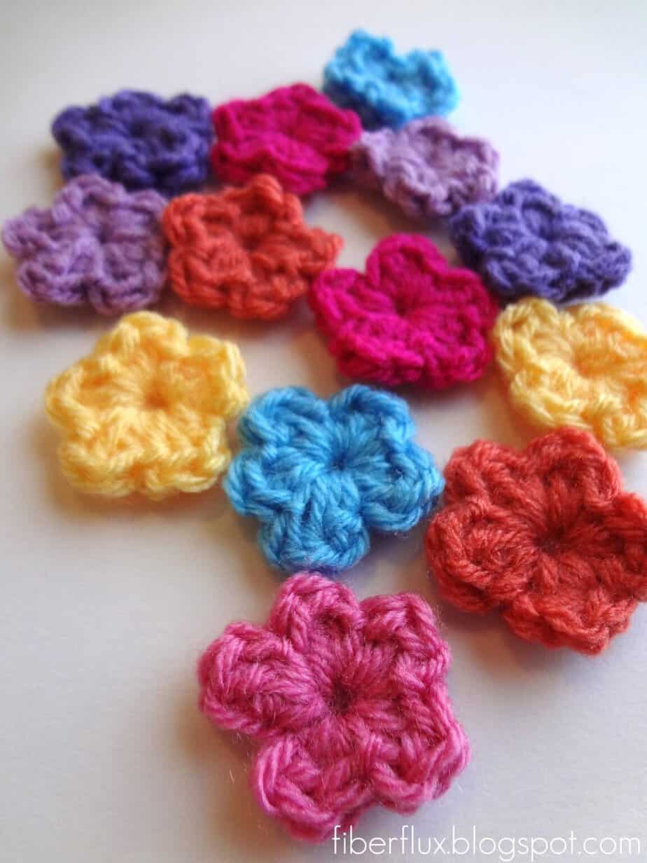 10 Free Crochet Small Flower Patterns for Beginners - Annie Design Crochet