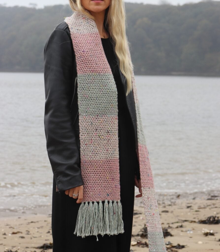 Quick and Easy Moss Stitch Crochet Scarf: Free Pattern - Annie Design ...