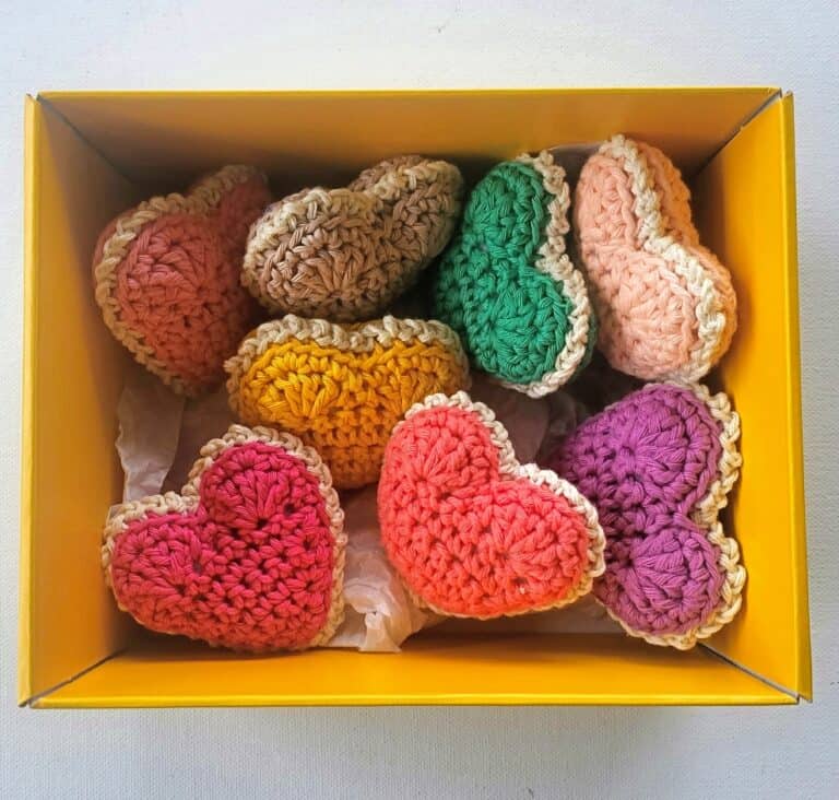 Easy Crochet Stuffed Heart Pattern – Free & Adorable! - Annie Design ...