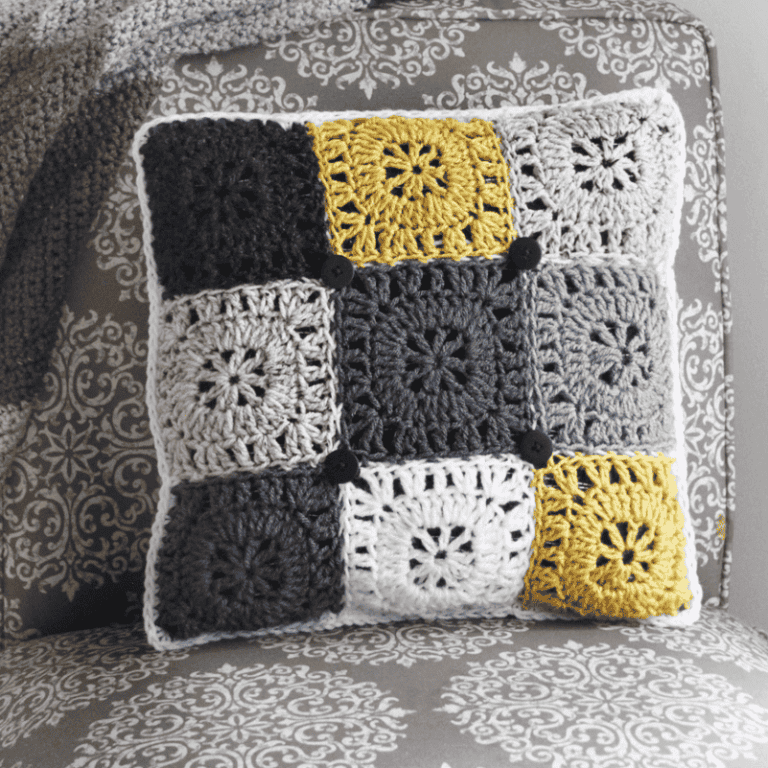 18 Colourful and Cozy Crochet Pillow Cover Patterns (Free) - Annie ...