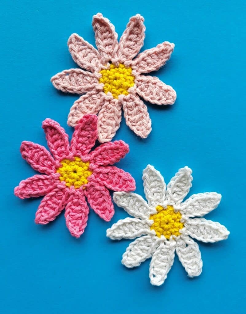 How to Crochet a Daisy Flower: Free & Easy pattern - Annie Design Crochet