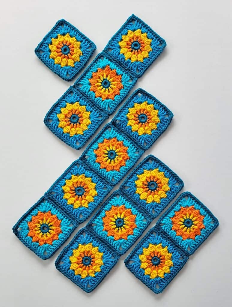 How to Crochet a Daisy Granny Square Bag: Free Pattern - Annie Design ...